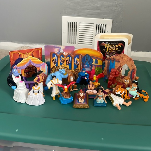 Disney | Toys | Retro Disney Aladdin Themed Collectible Toy Lot | Poshmark